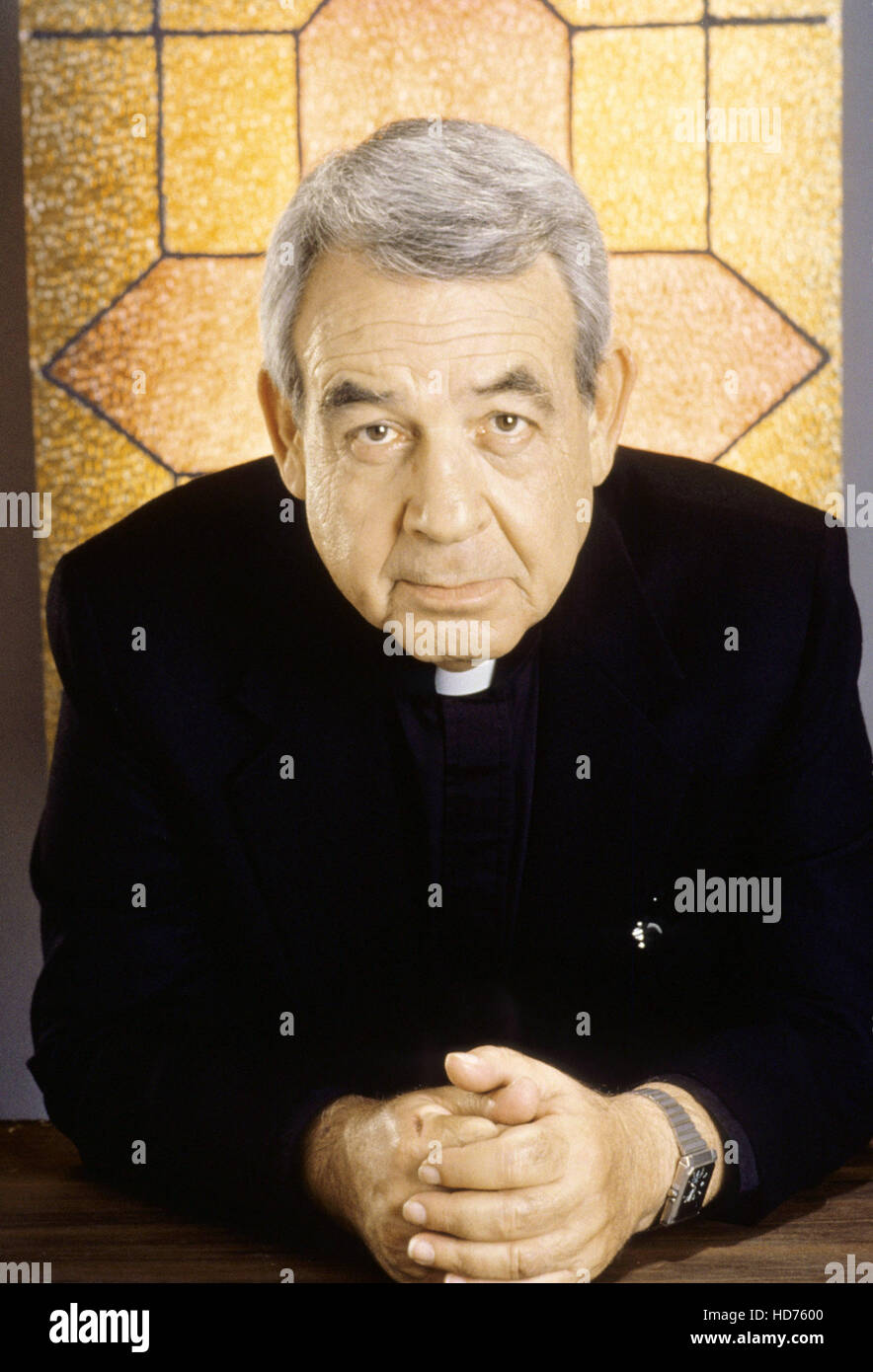 FATHER DOWLING MYSTERIES, Tom Bosley, 1989-91. photo: Ron Tom / ©Viacom ...