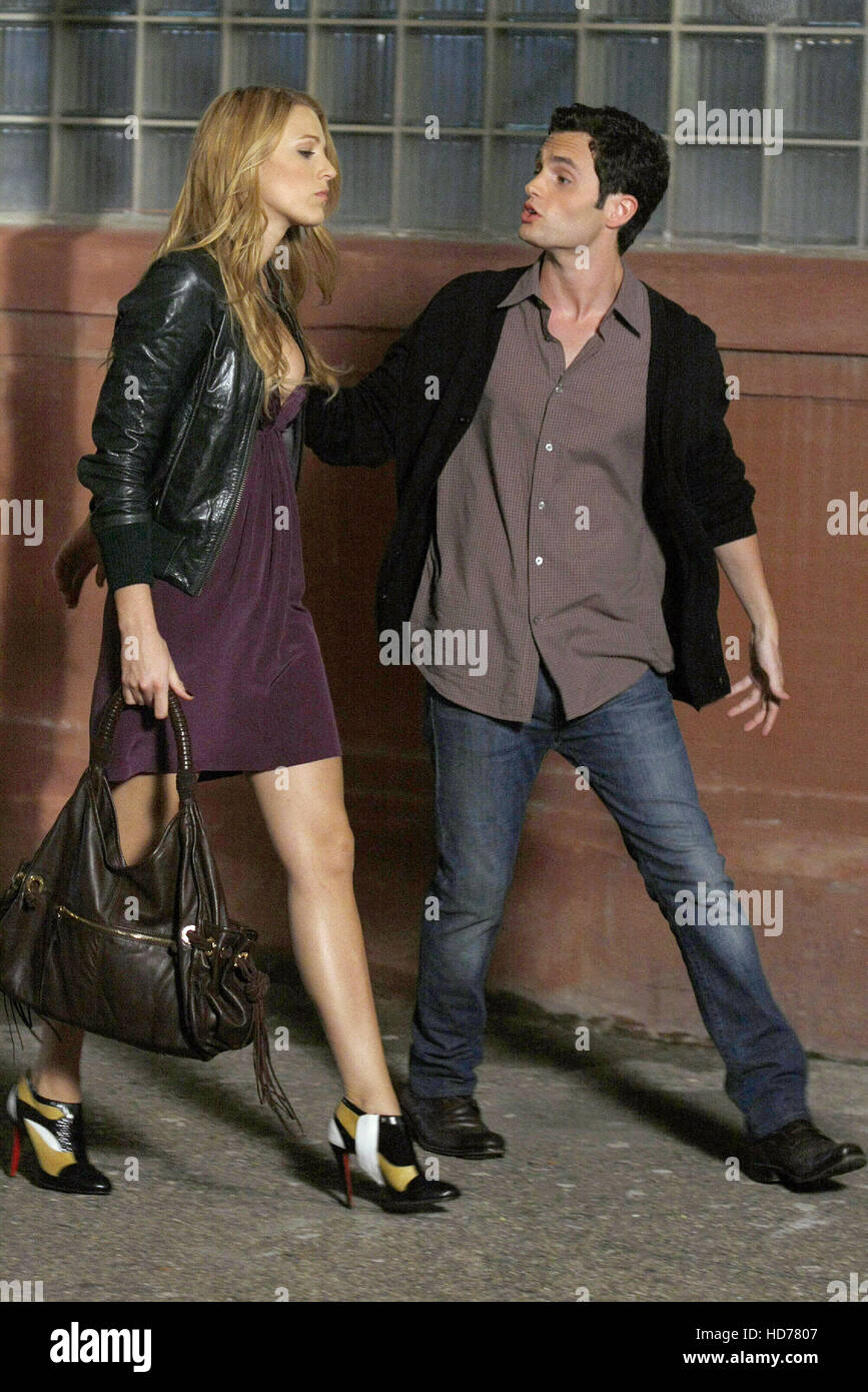 GOSSIP GIRL, from left: Blake Lively, Penn Badgley, 'Pret-a-Poor-J ...