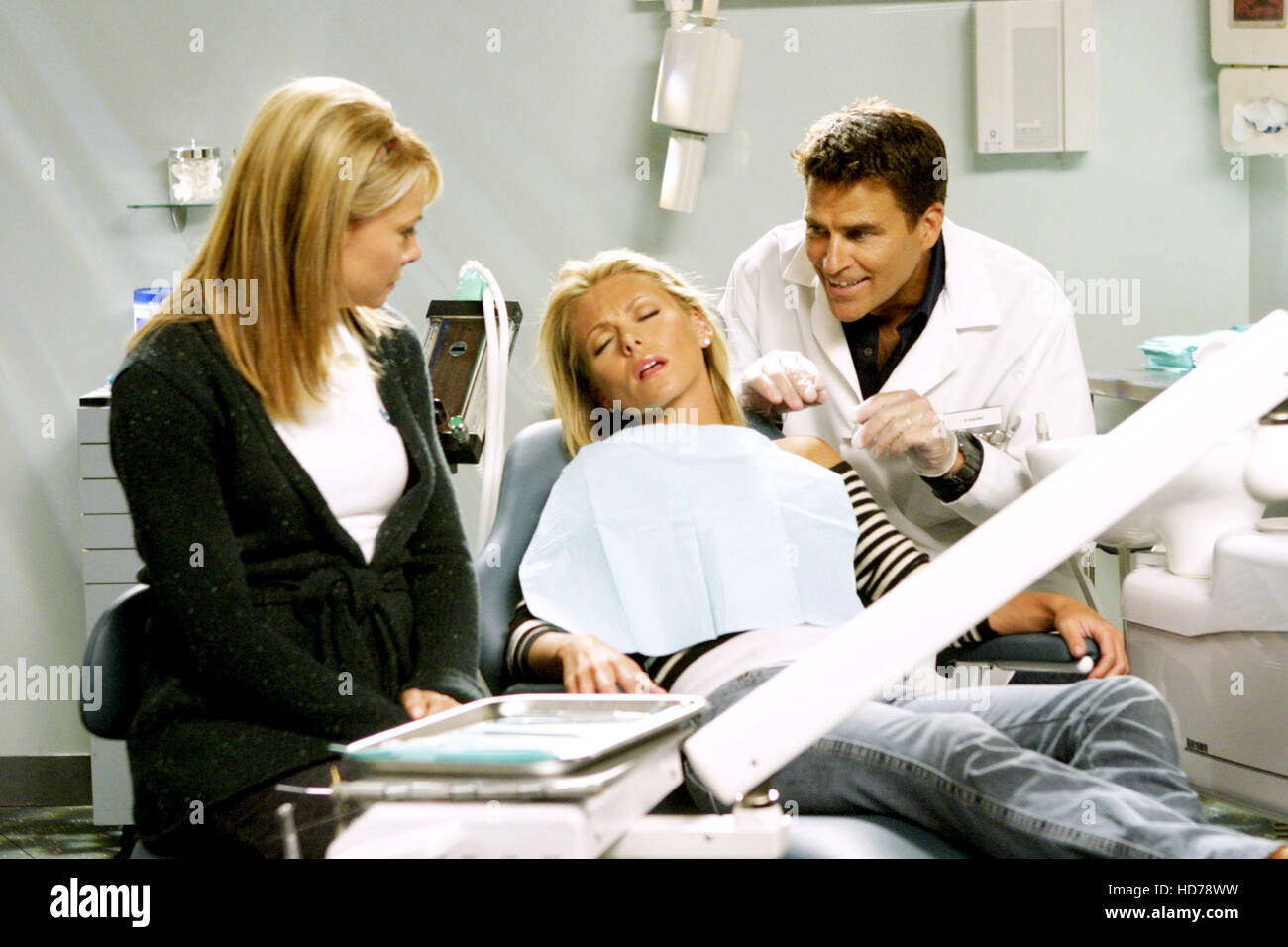 HOPE AND FAITH, Faith Ford, Kelly Ripa, Ted McGinley, 'Love & Teeth ...