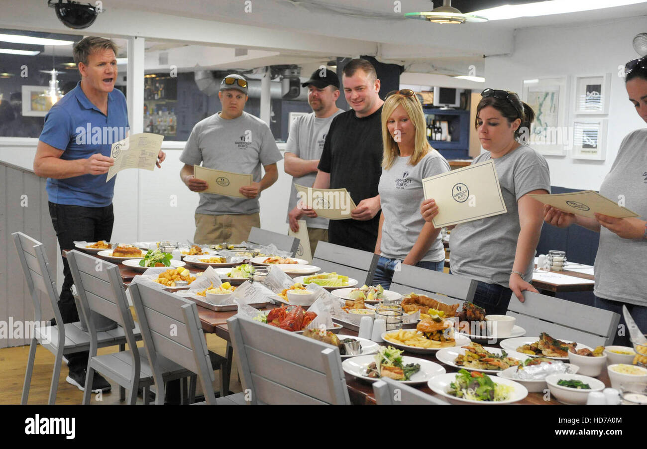 KITCHEN NIGHTMARES, far left: Gordon Ramsay in 'Barefoot Bob's' (Season ...