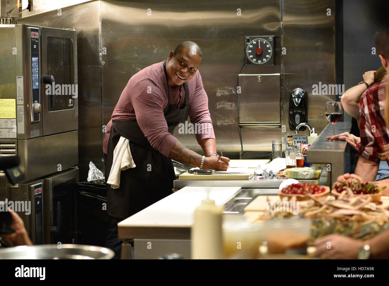 KNIFE FIGHT, chef Tre Wilcox in 'Round 1: Live Soft Shell Crab: Luis ...