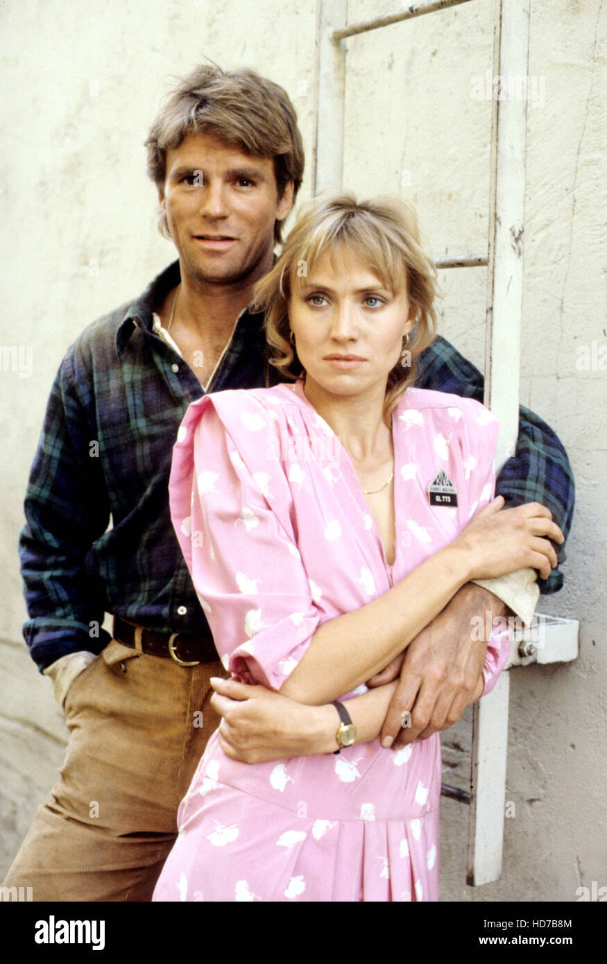 MACGYVER, Richard Dean Anderson (left), 1985-92. © Paramount Television ...