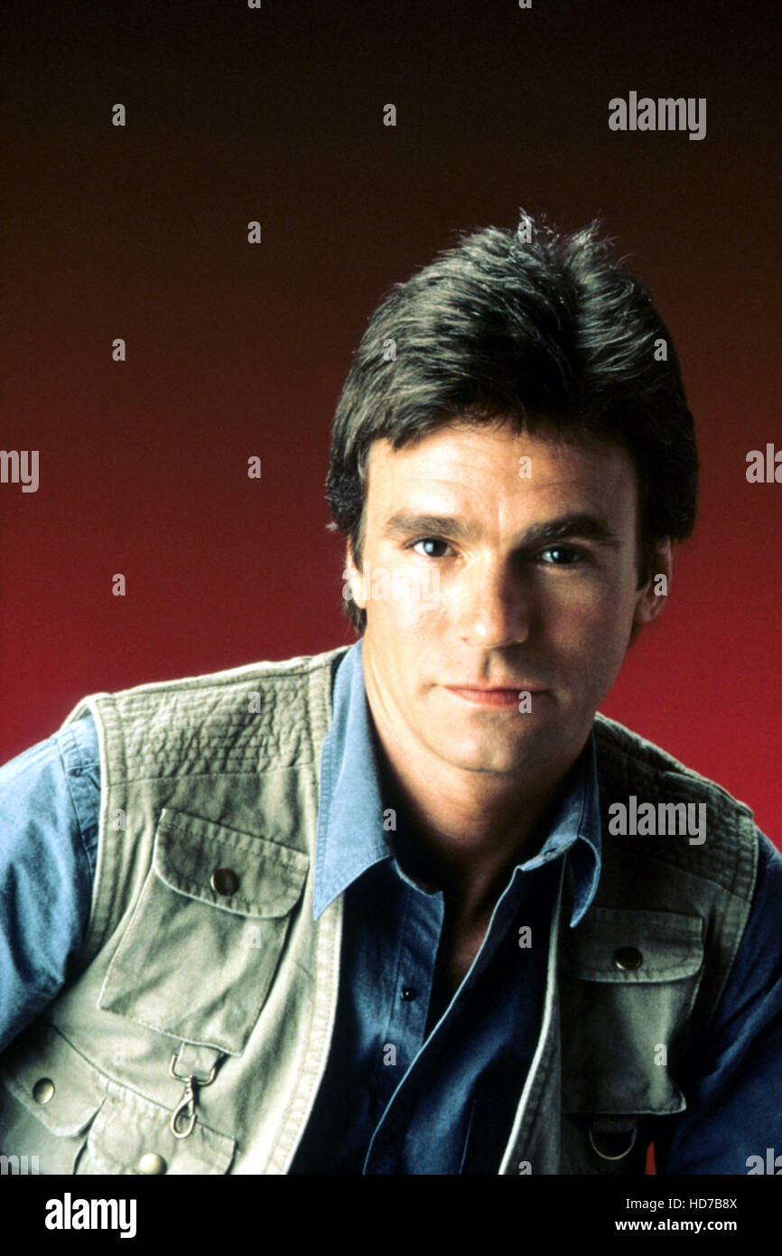 MACGYVER, Richard Dean Anderson, 1985-92. © Paramount Television ...