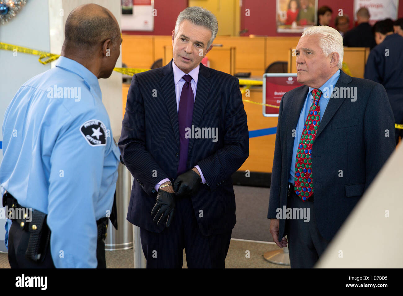 MAJOR CRIMES, Tony Denison (center), G.W. Bailey (right), 'Chain ...