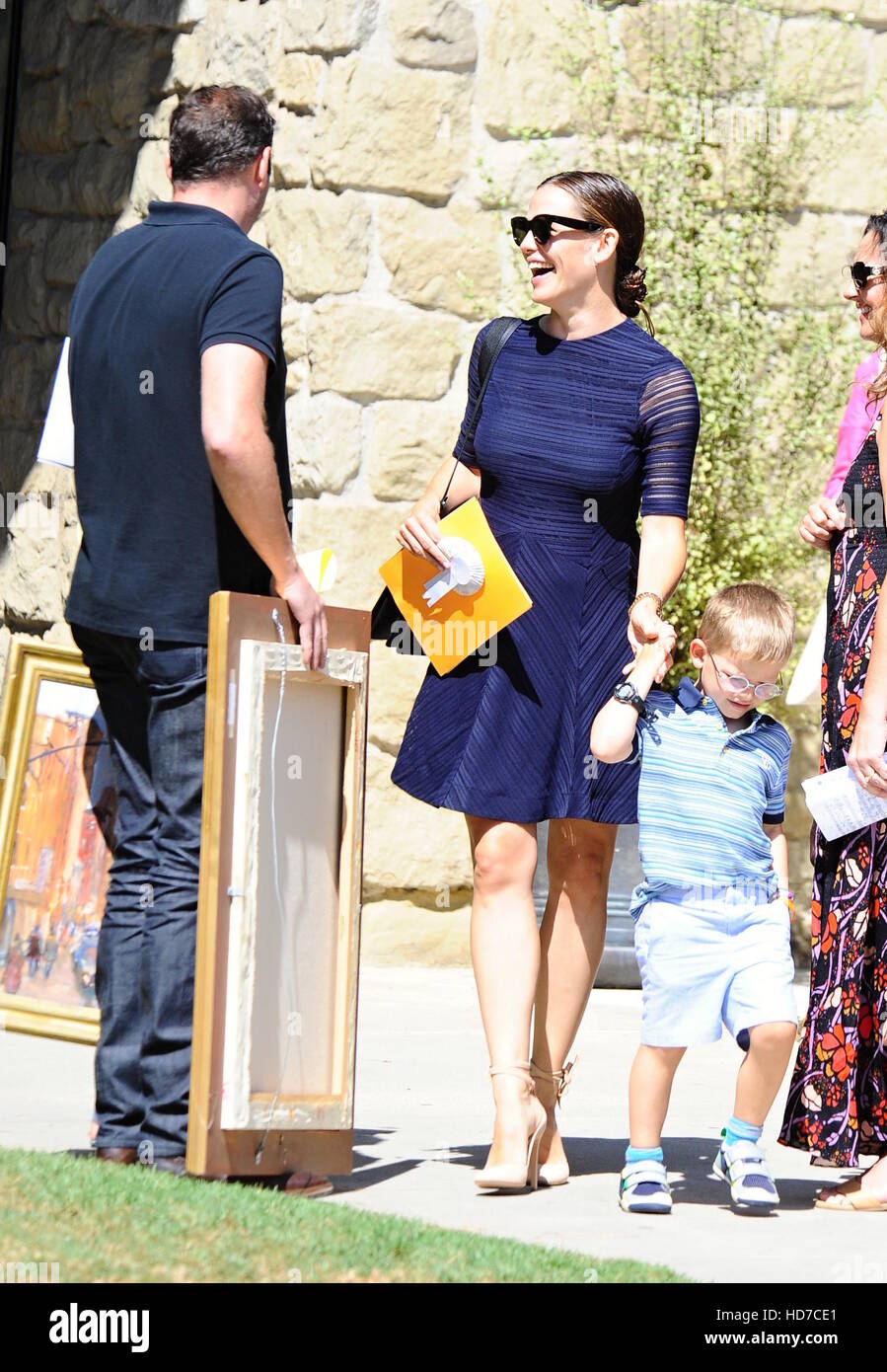 Jennifer Garner goes to church with her children Featuring: Jennifer ...