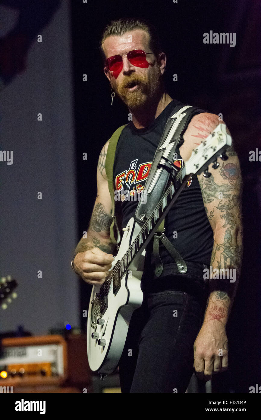 Jesse Hughes of Eagles of Death Metal as the band play Coliseu dos ...