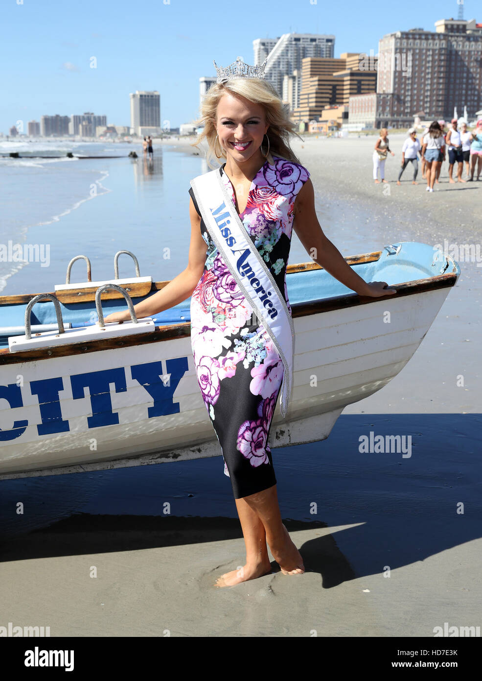 2017 Miss America Toe Dip at The Boardwalk in Atlantic City, NJ ...