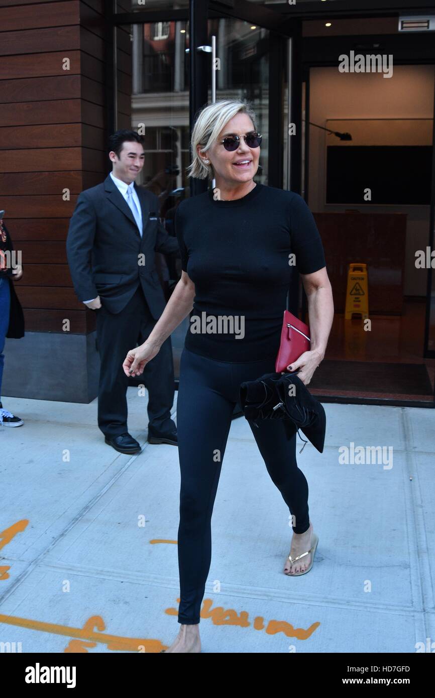 Yolander Foster visits her daughter Featuring: Yolanda Foster Where ...