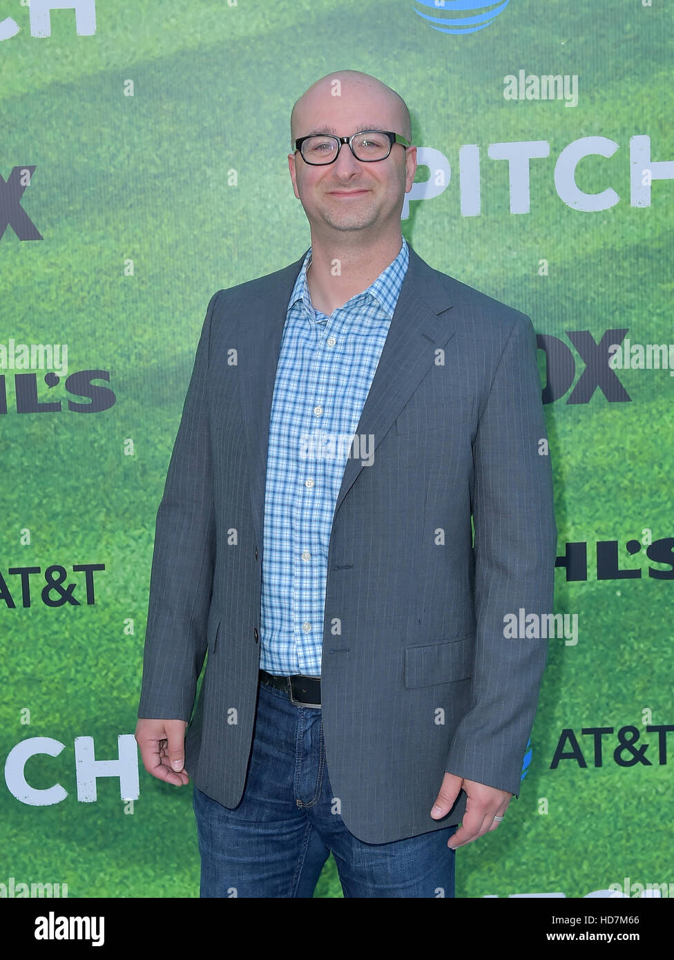 Jess rosenthal hi-res stock photography and images - Alamy