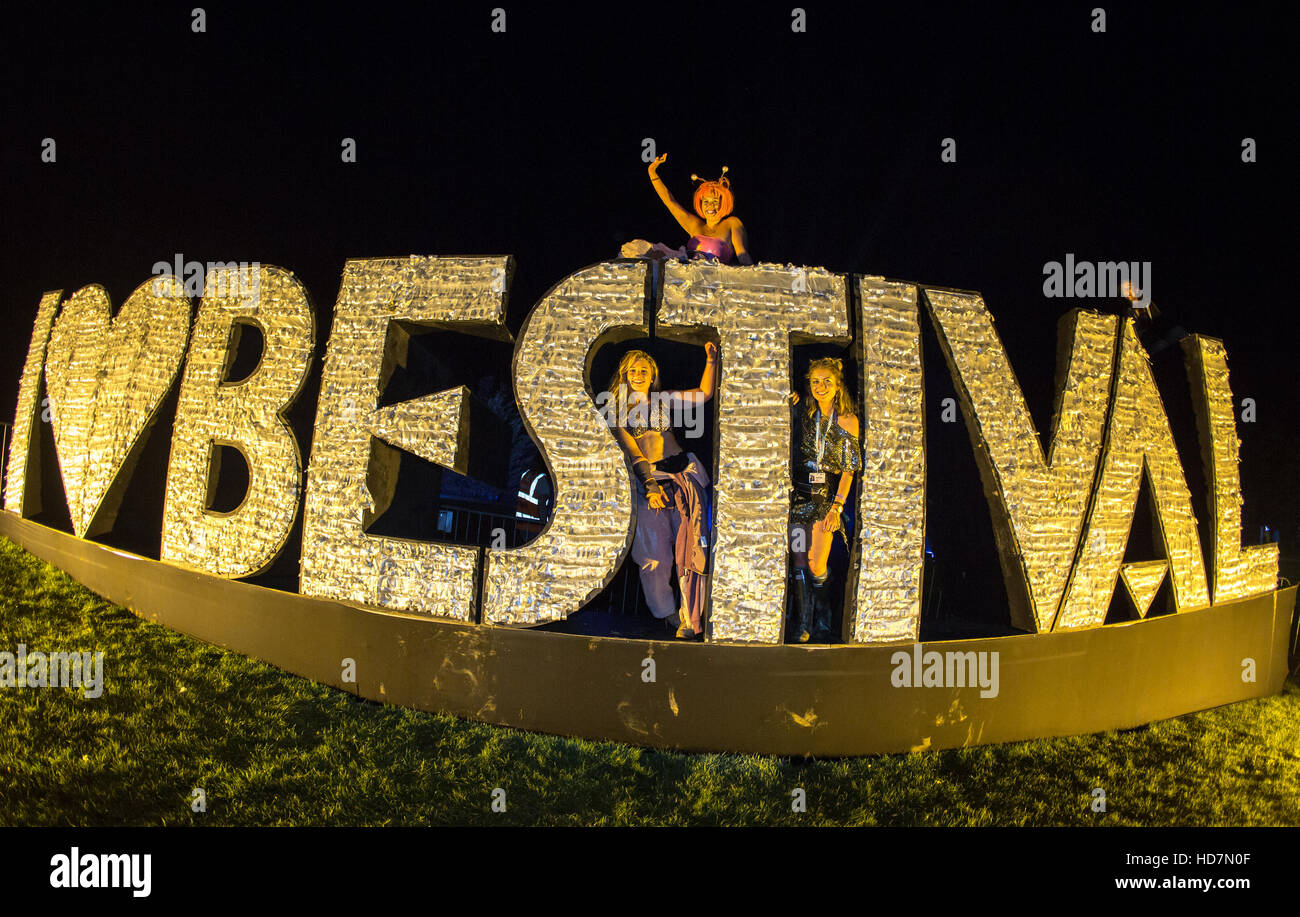 Bestival isle of wight fun hi-res stock photography and images - Alamy
