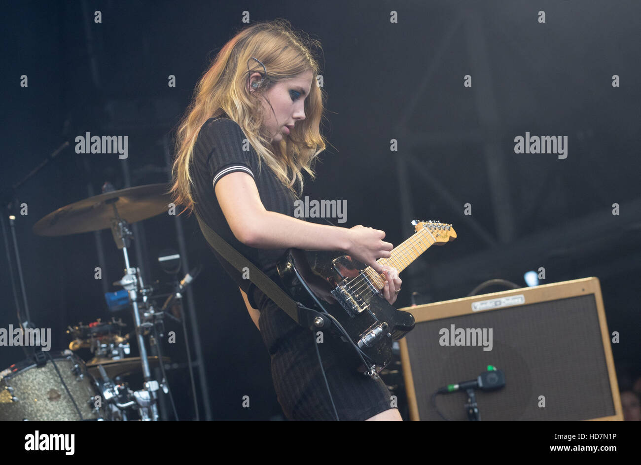 Wolf Alice performing at Bestival 2016 Featuring: Wolf Alice, Ellie ...