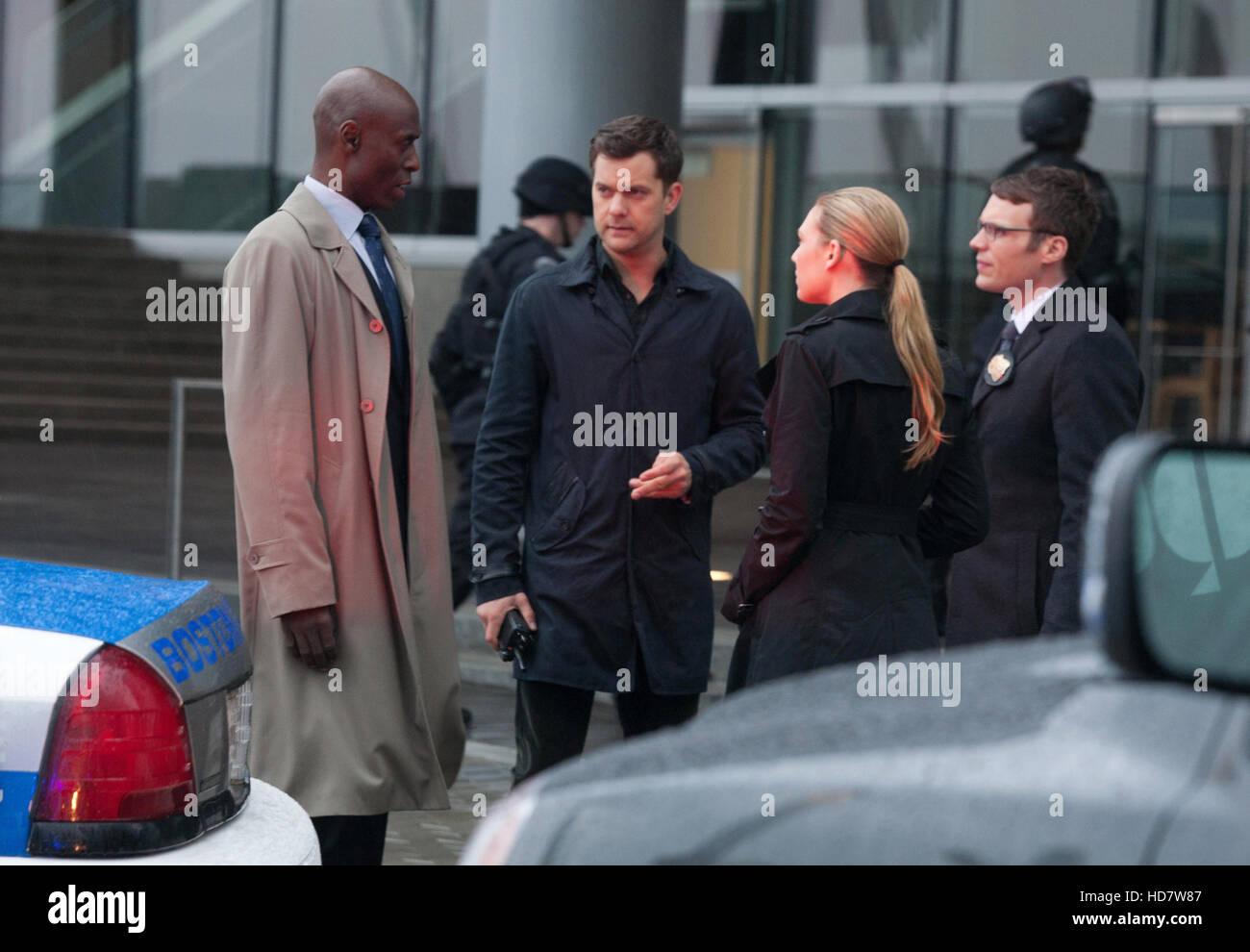 FRINGE, (from left): Lance Reddick, Joshua Jackson, Anna Torv, Seth ...