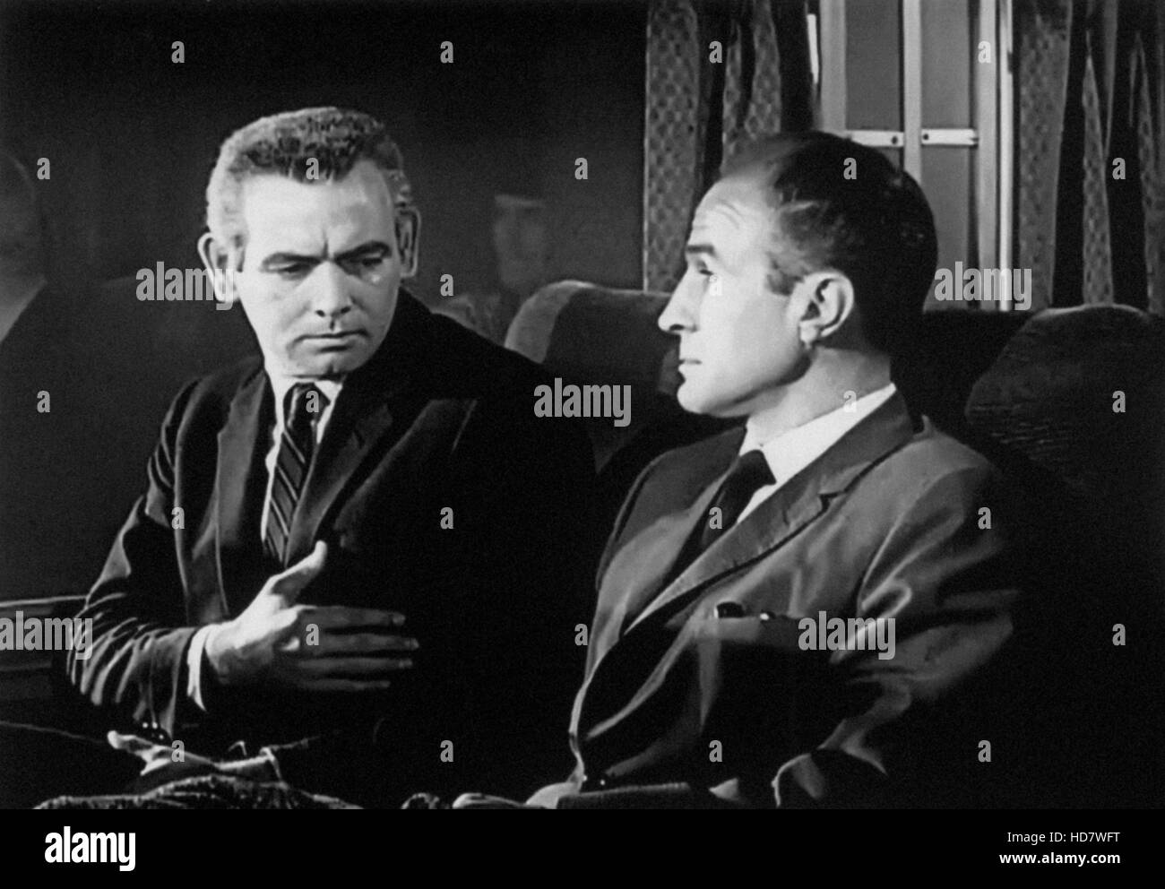 THE FUGITIVE, (from left): David Janssen, Barry Morse, 'Fear in a ...