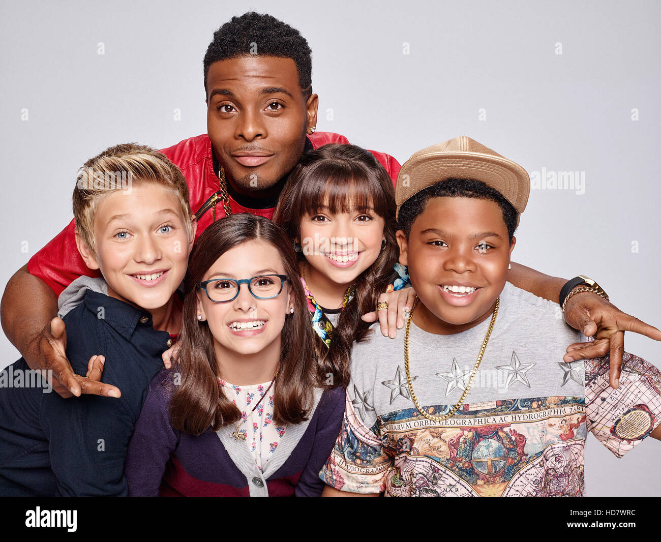 GAME SHAKERS, (from left): Thomas Kuc, Kel Mitchell, Madisyn Shipman ...
