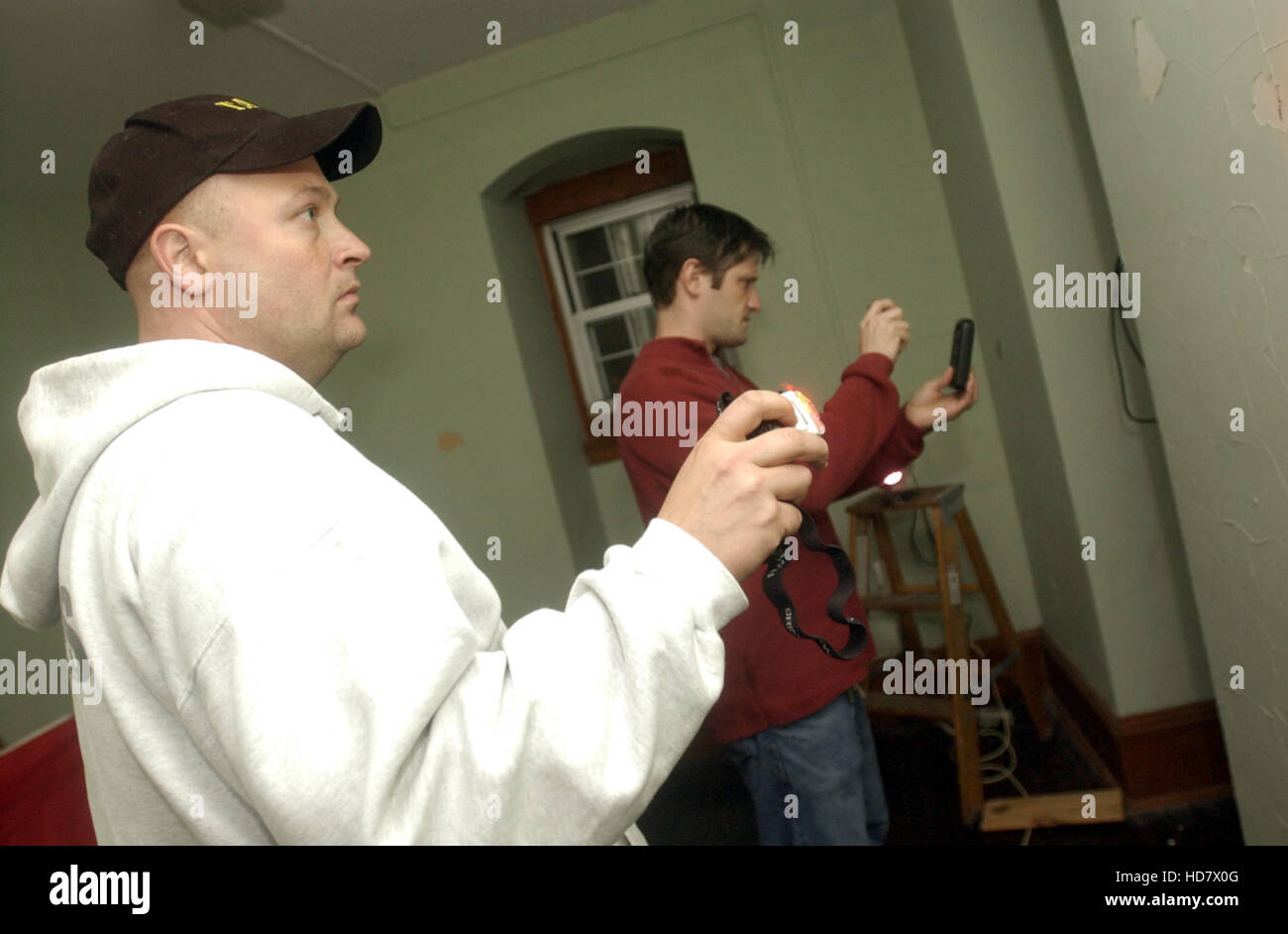 GHOST HUNTERS, Jason Hawes, Grant Wilson, 'New London Lighthouse ...