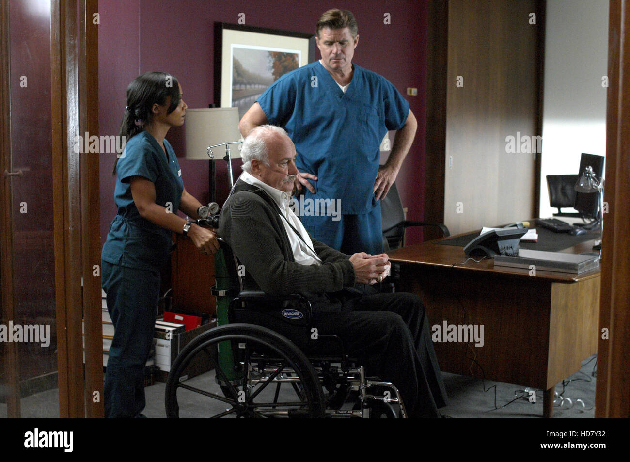 HEARTLAND, Dabney Coleman (center), Treat Williams (right), (Season 1 ...