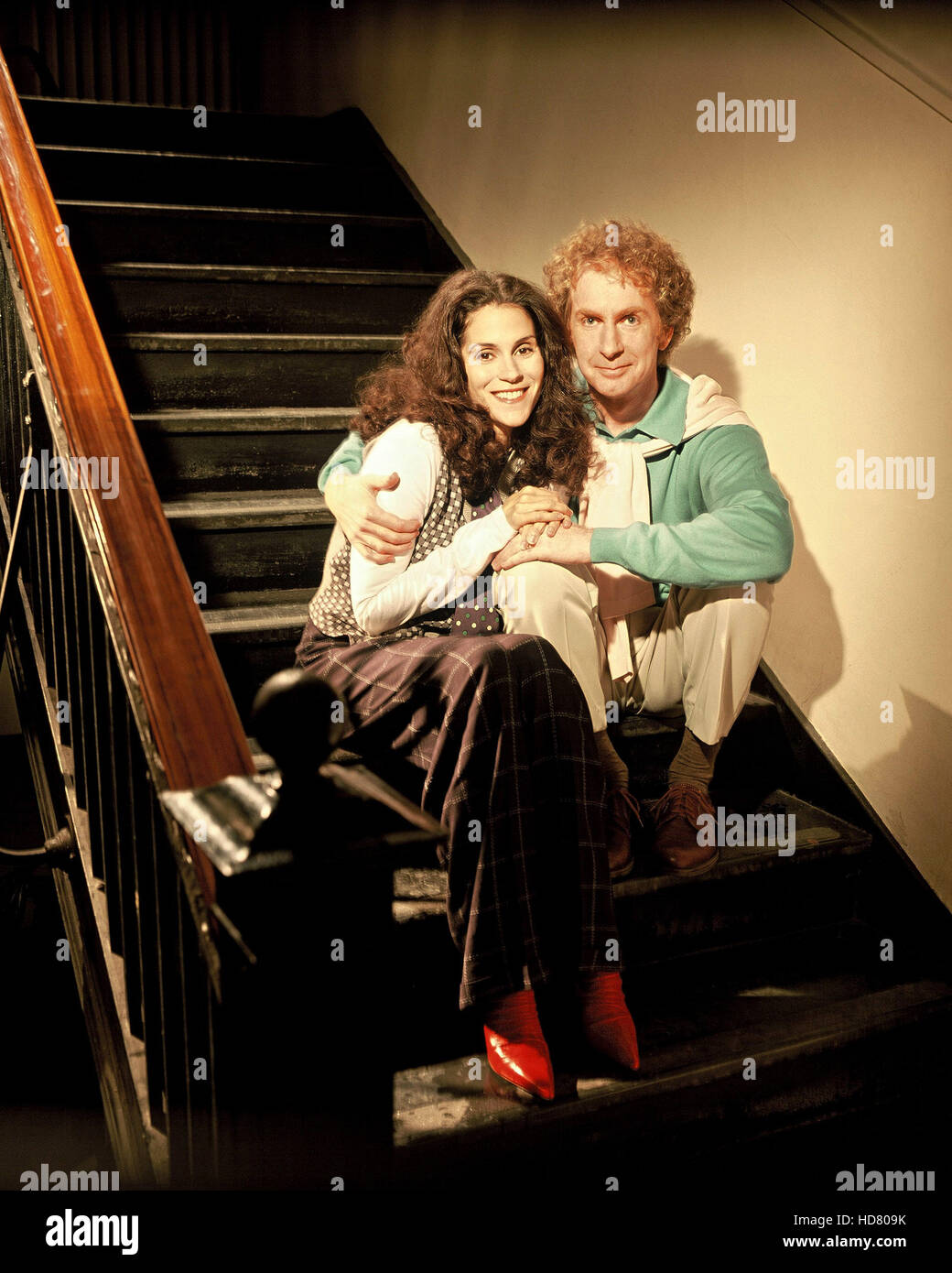 IT'S ALWAYS SOMETHING: THE GILDA RADNER STORY, Jami Gertz, Tom Rooney ...