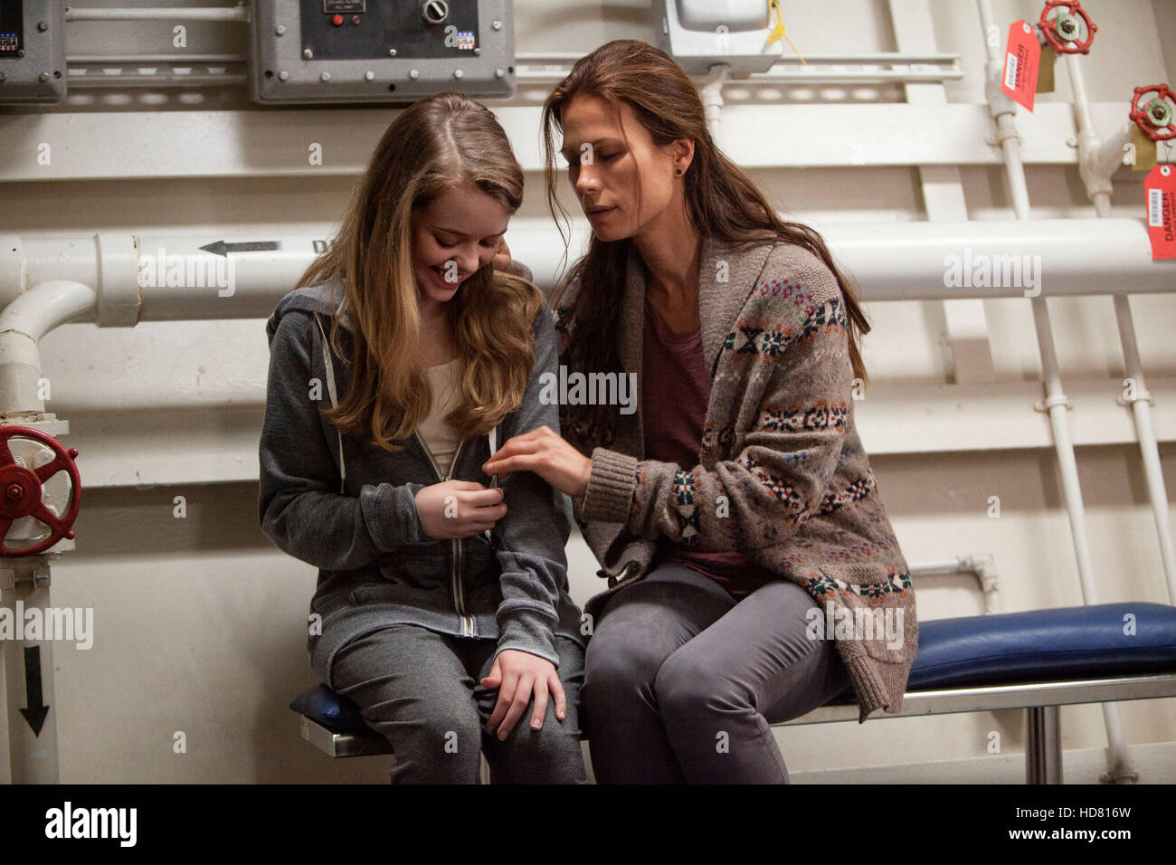 THE LAST SHIP, right: Rhona Mitra in 'No Place Like Home' (Season 1 ...