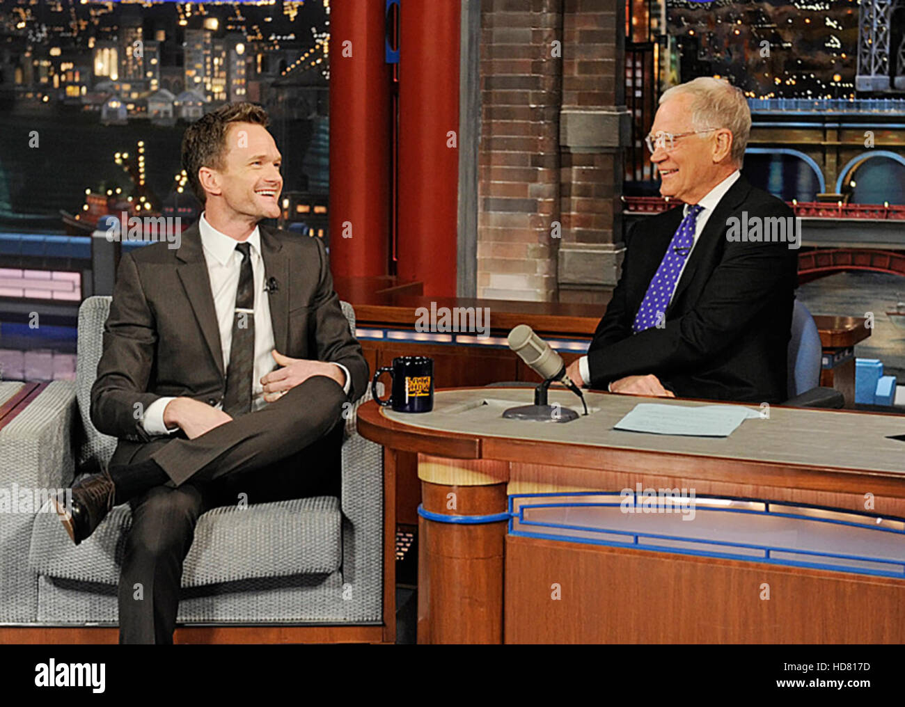 THE LATE SHOW WITH DAVID LETTERMAN, l-r: Neil Patrick Harris, David ...
