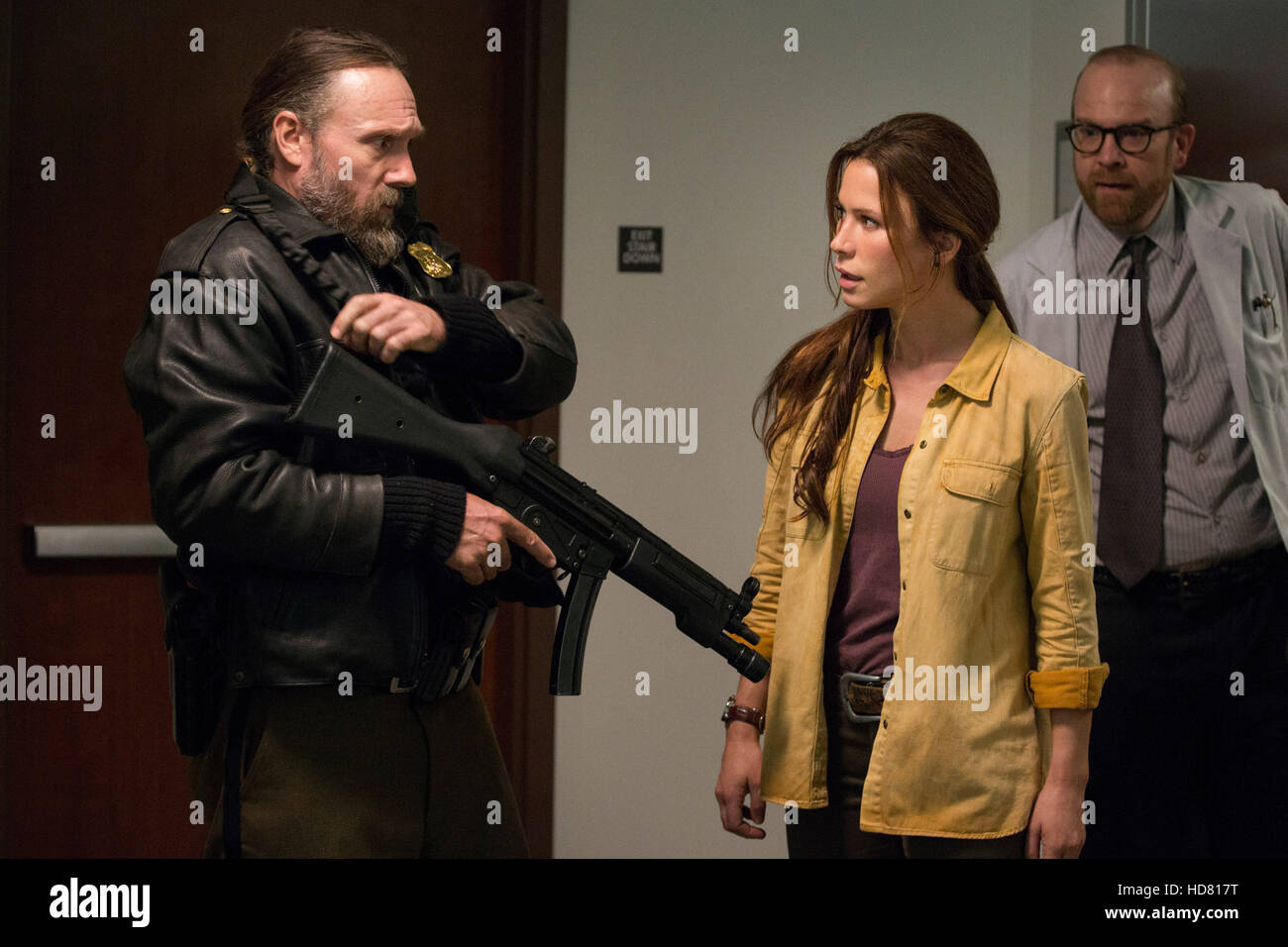 THE LAST SHIP, l-r: John Pyper-Ferguson, Rhona Mitra, Fred Cross in ...