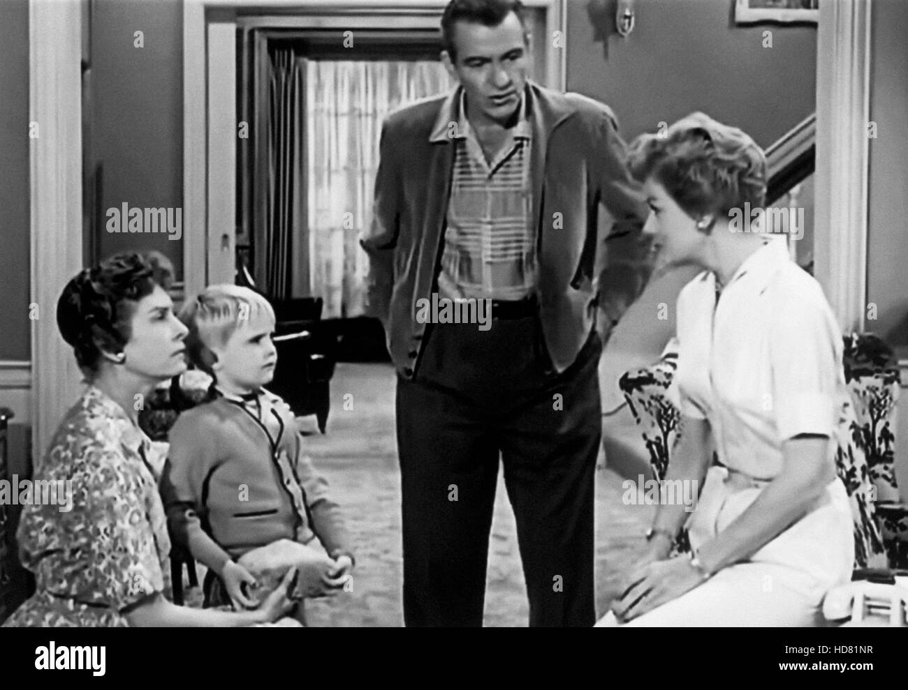 LEAVE IT TO BEAVER, (from left): Ann Doran, Joey Scott, Hugh Beaumont ...