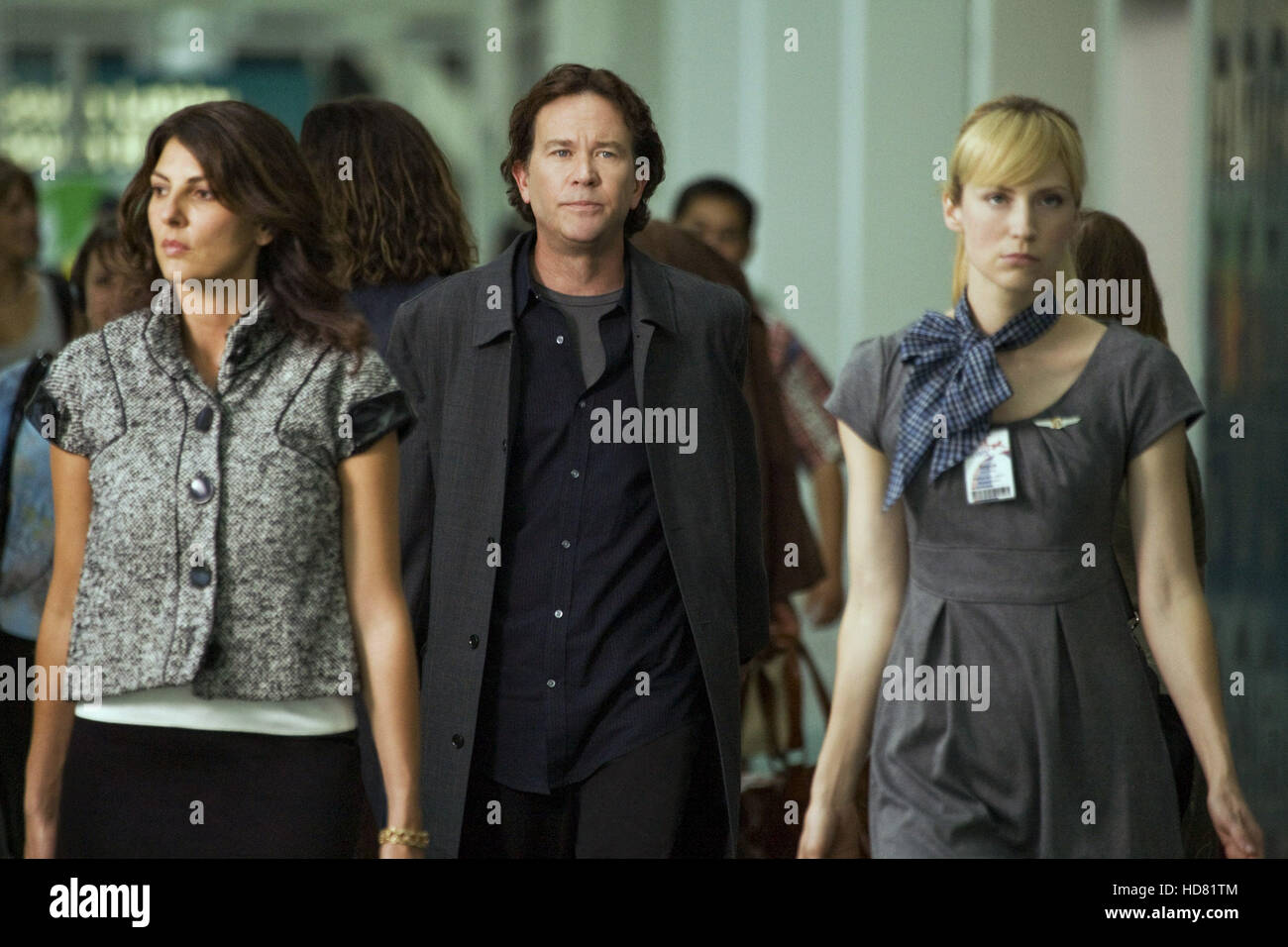 LEVERAGE, (from left): Gina Bellman, Timothy Hutton, Beth Riesgraf ...