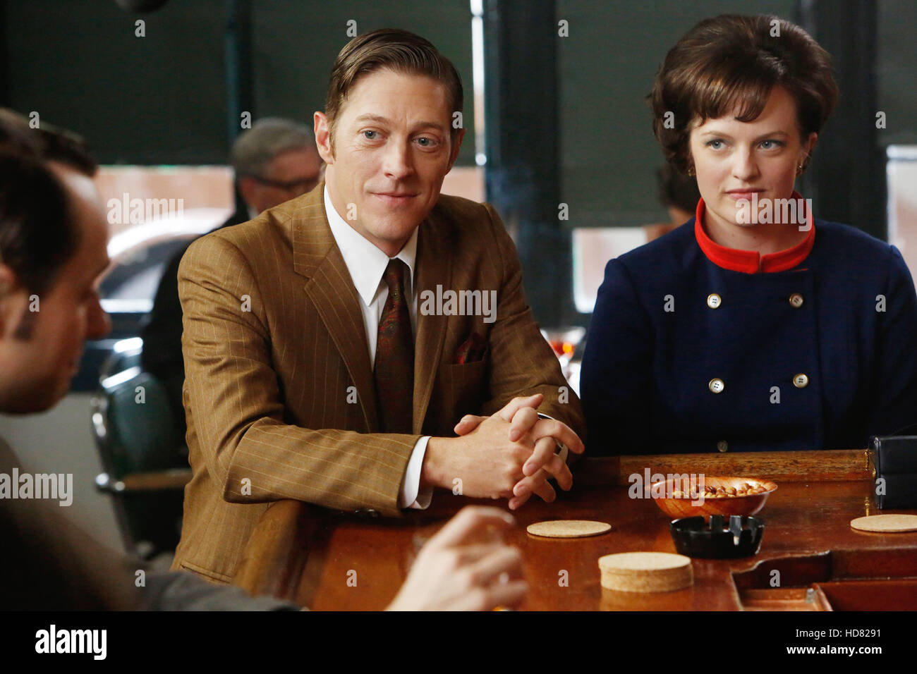 MAD MEN, (from left): Vincent Kartheiser, Kevin Rahm, Elisabeth Moss ...