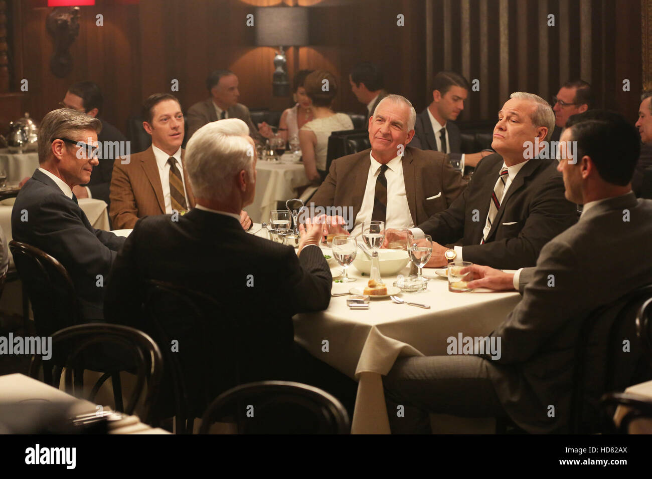 MAD MEN, (from left): Harry Hamlin, Kevin Rahm, John Slattery (back to ...