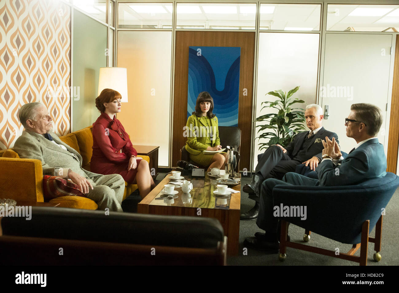 MAD MEN, (from left): Robert Morse, Christina Hendricks, Christine ...