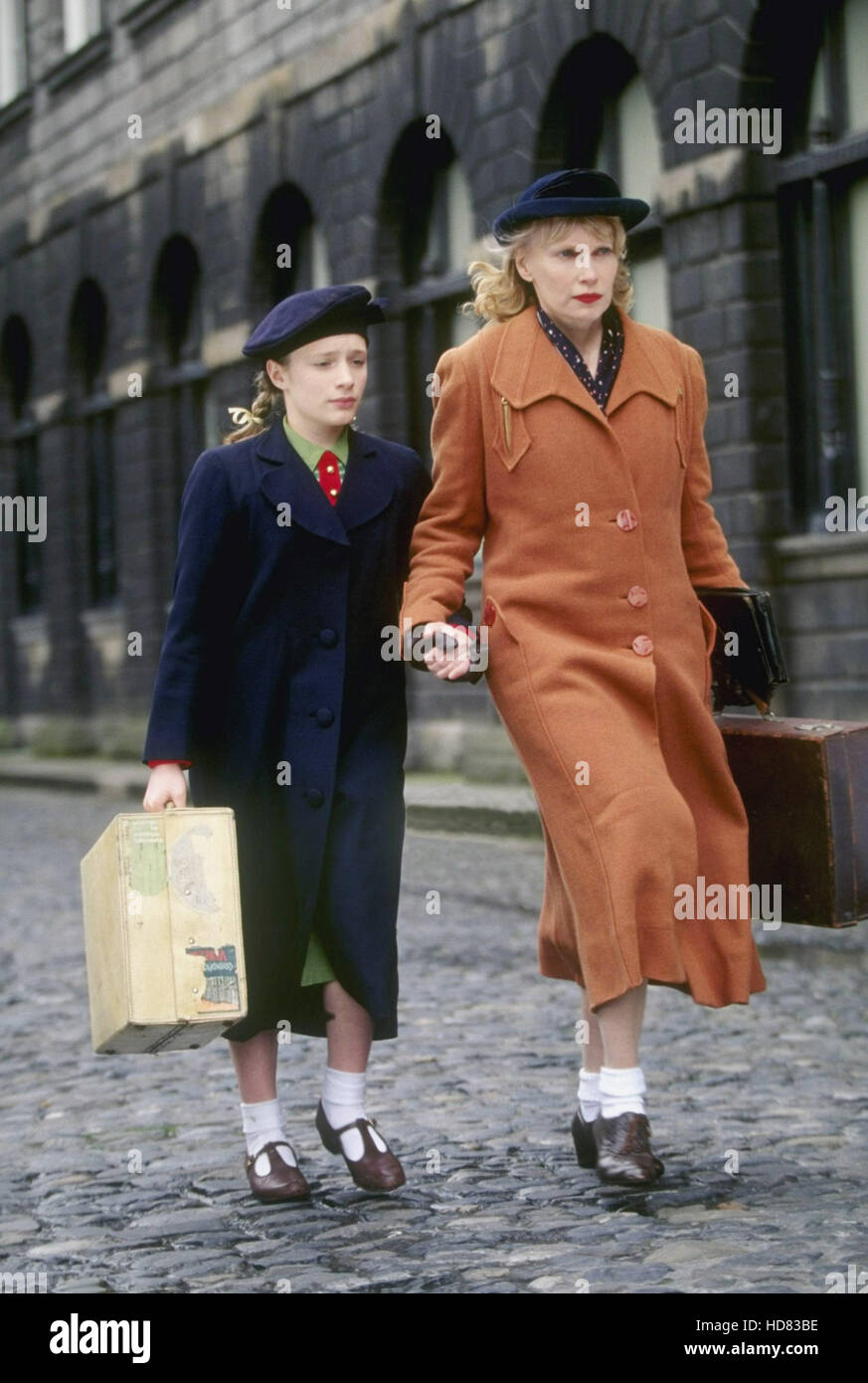 MIRACLE AT MIDNIGHT, Nicola Mycroft, Mia Farrow, 1998, (c)Walt Disney ...