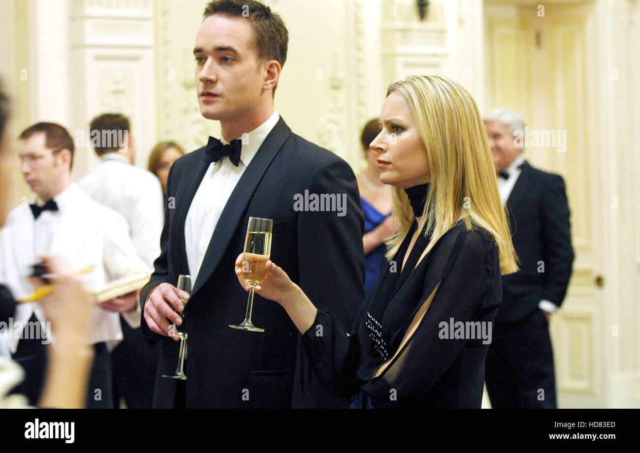 MI-5 (aka SPOOKS), Matthew MacFadyen, Megan Dodds, 2002 Stock Photo - Alamy