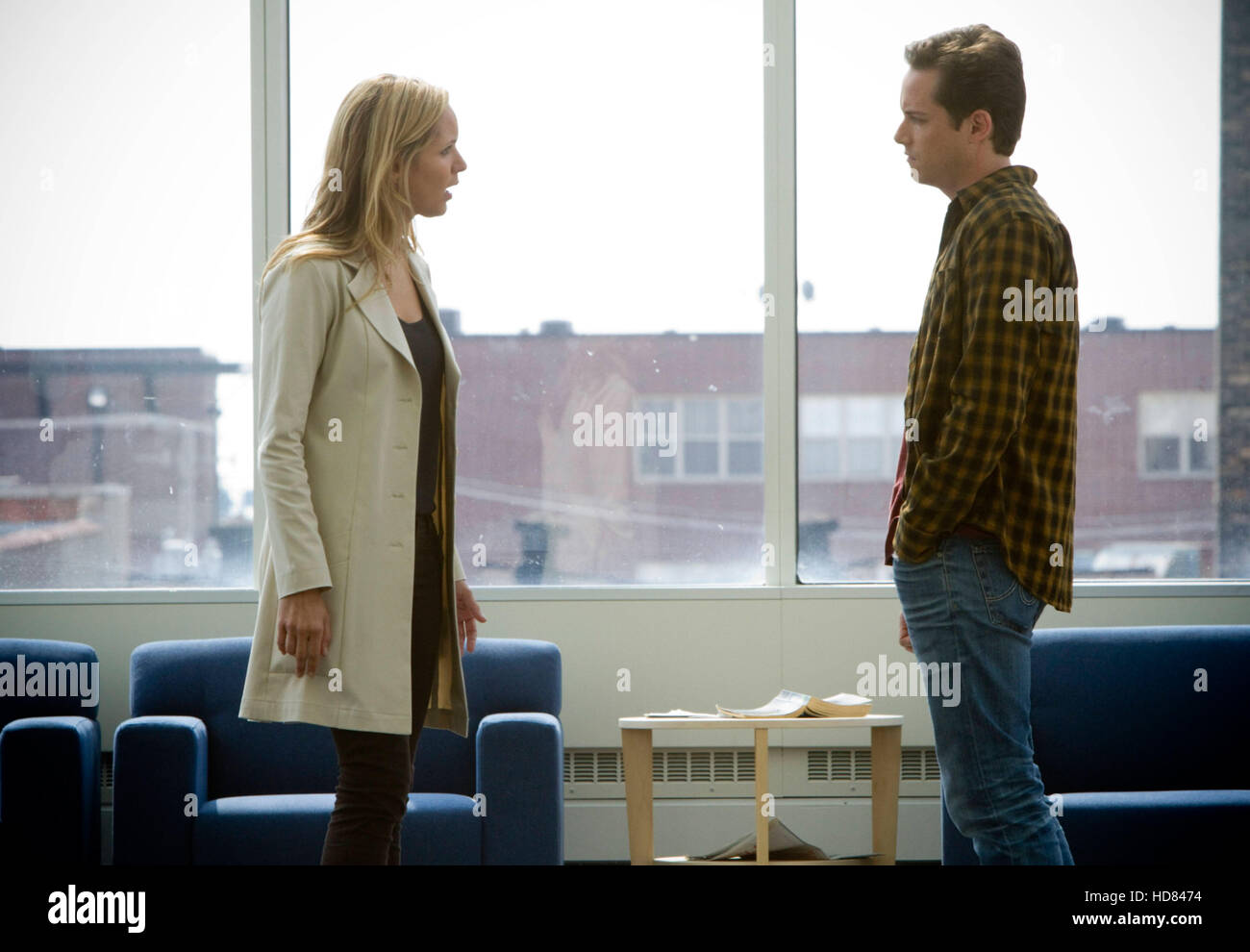 THE MOB DOCTOR, (from left): Jordana Spiro, Jesse Lee Soffer, 'Family ...