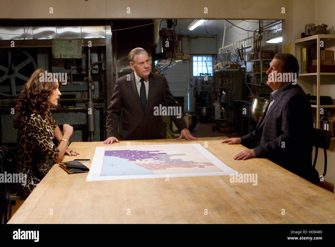 THE MOB DOCTOR, left: Jennifer Beals, center: William Forsythe in ...