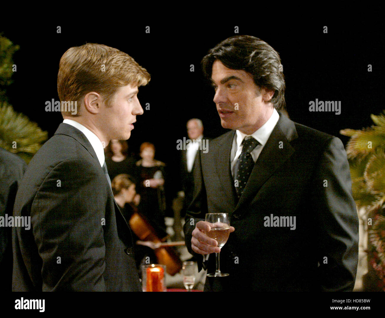 THE O.C., Benjamin McKenzie, Peter Gallagher, 2003-2007. © WB ...