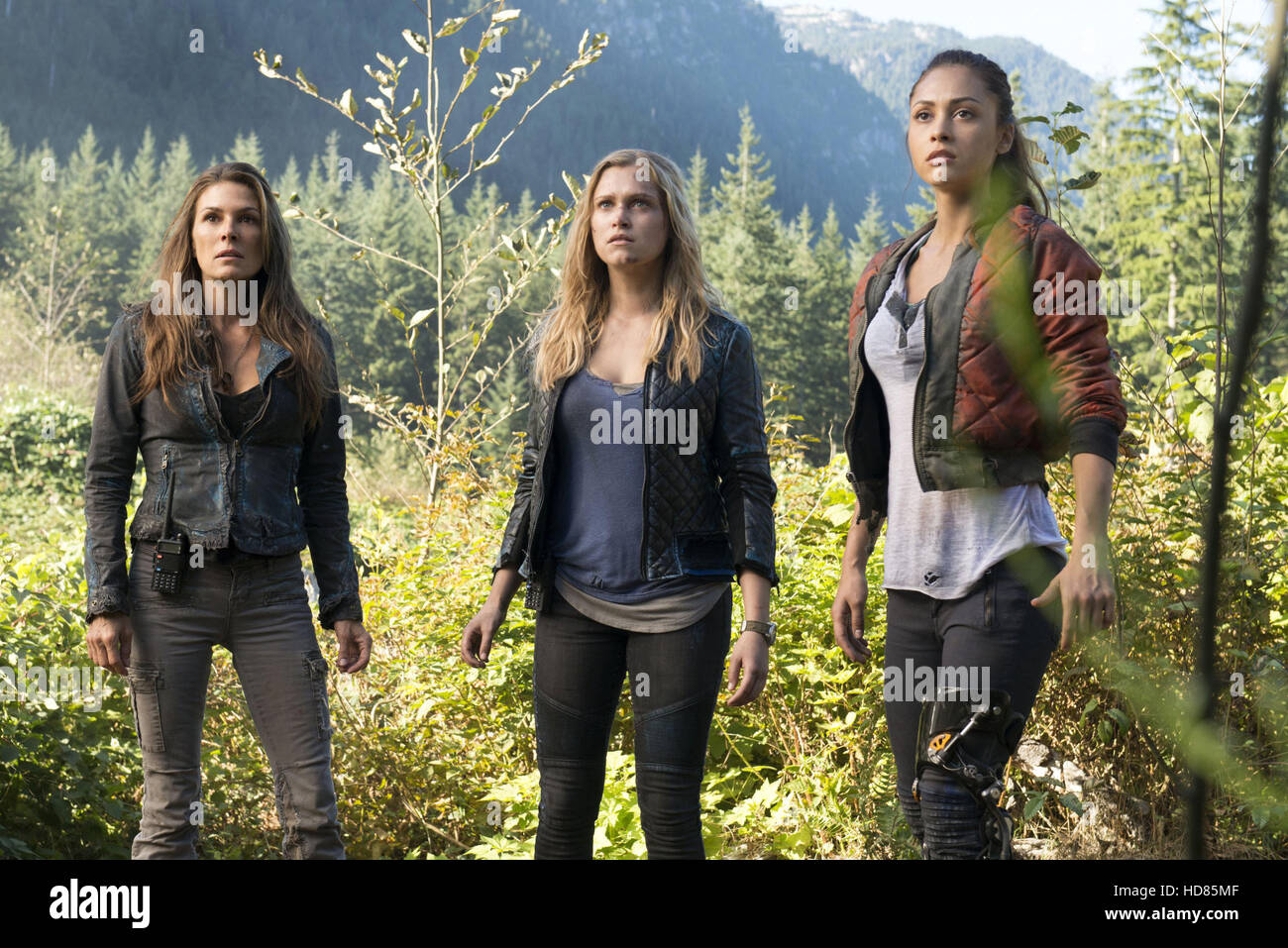 THE 100, l-r: Paige Turco, Eliza Taylor, Lindsey Morgan in 'Fog of War ...