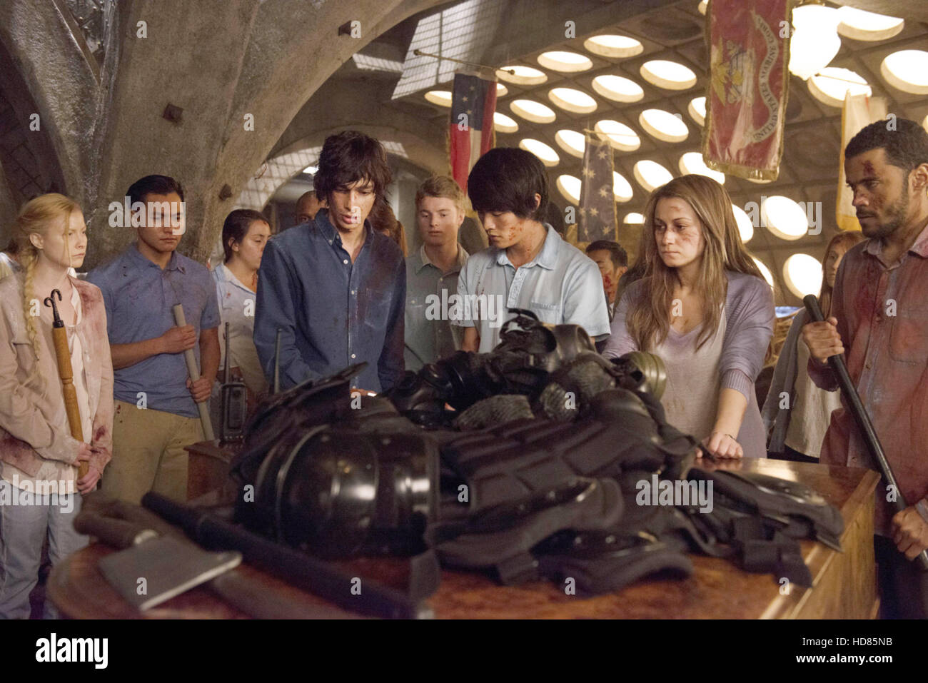 THE 100, l-r: Devon Bostick, Chris Larkin, Chelsey Reist, Jarod Joseph ...