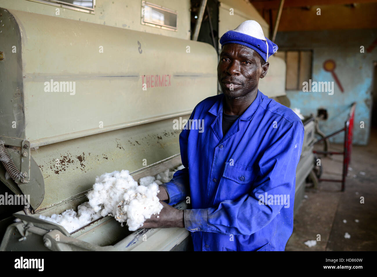 Ginning machine burkina faso hi-res stock photography and images - Alamy