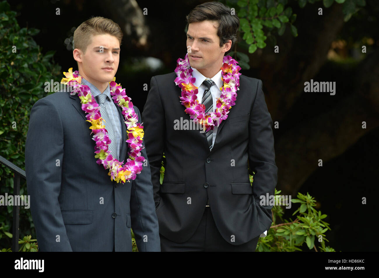 PRETTY LITTLE LIARS, l-r: Cody Christian, Ian Harding in 'Through a ...