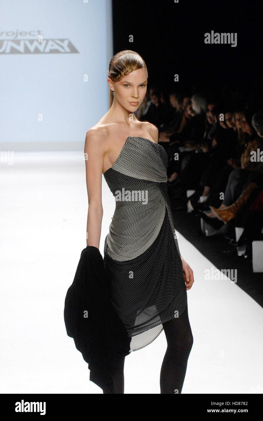 PROJECT RUNWAY, model wearing finalist Rami Kashou's design, 'Finale ...