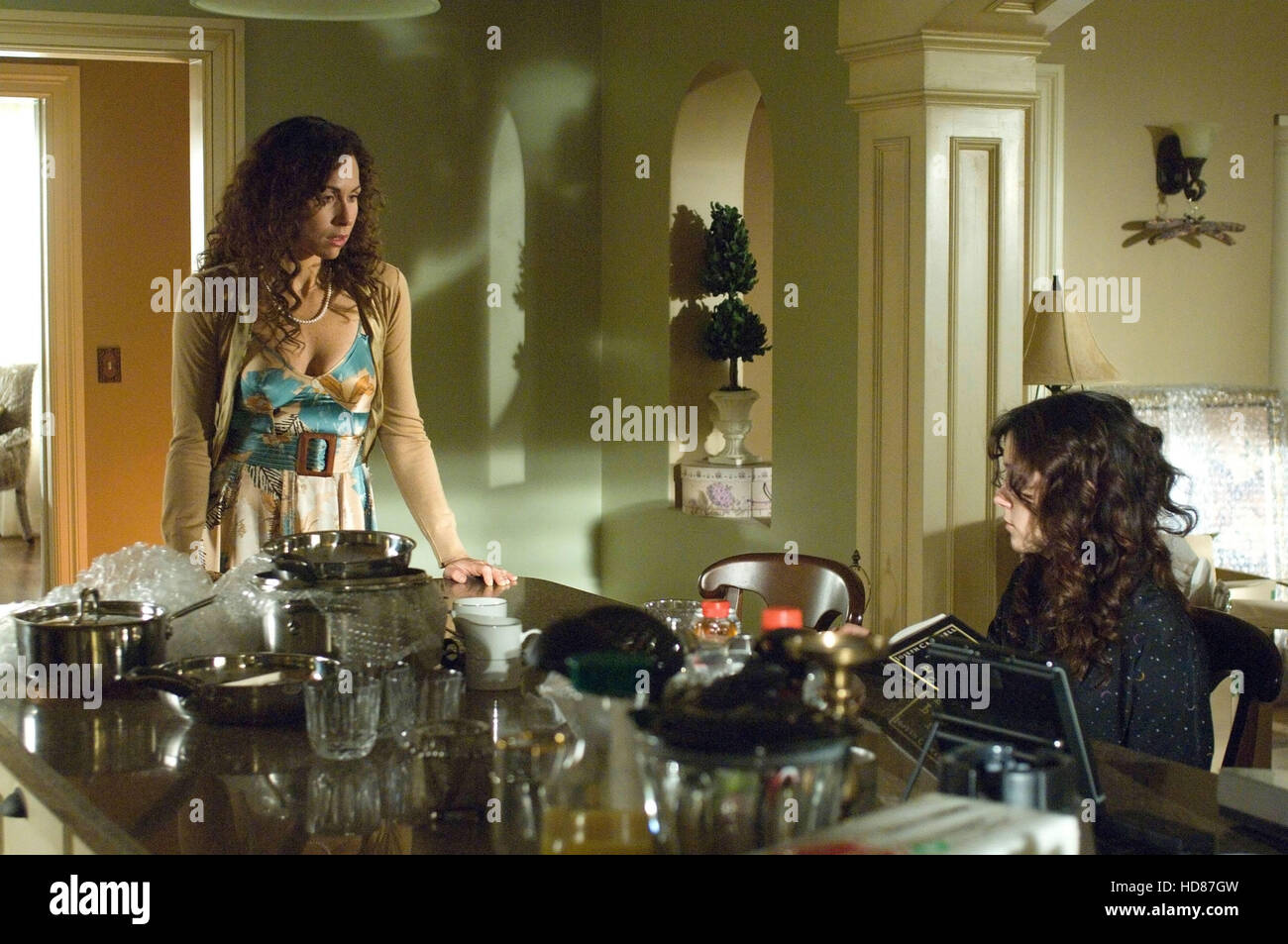 THE RICHES, Minnie Driver, Shannon Woodard,(Season 1), 2007-08. photo ...