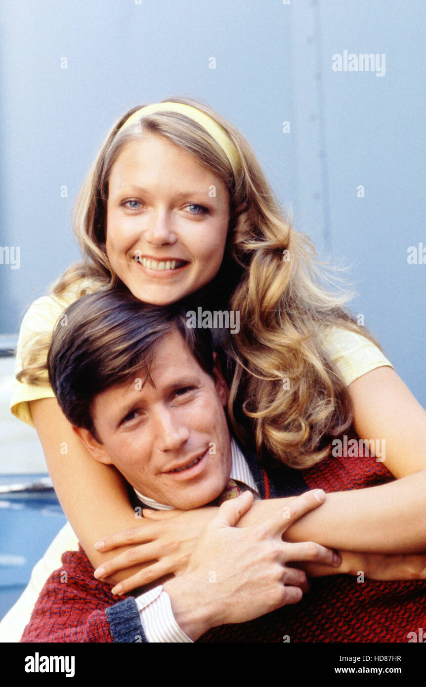 RICH MAN POOR MAN, Susan Blakely, Peter Strauss, 1976 Stock Photo - Alamy