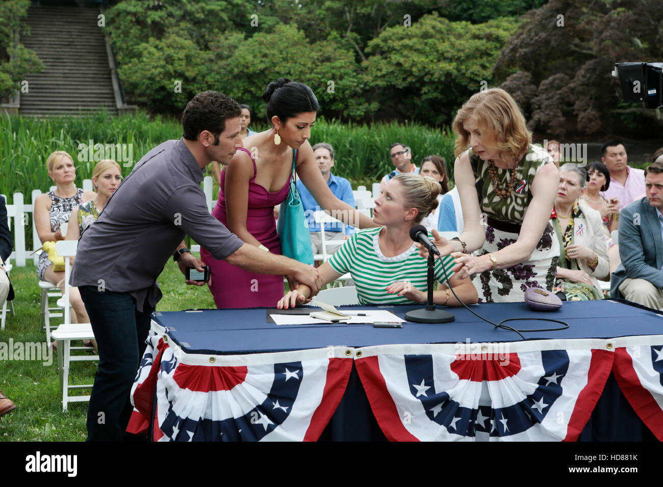ROYAL PAINS, l-r: Mark Feuerstein, Reshma Shetty, Kaitlyn Doubleday ...