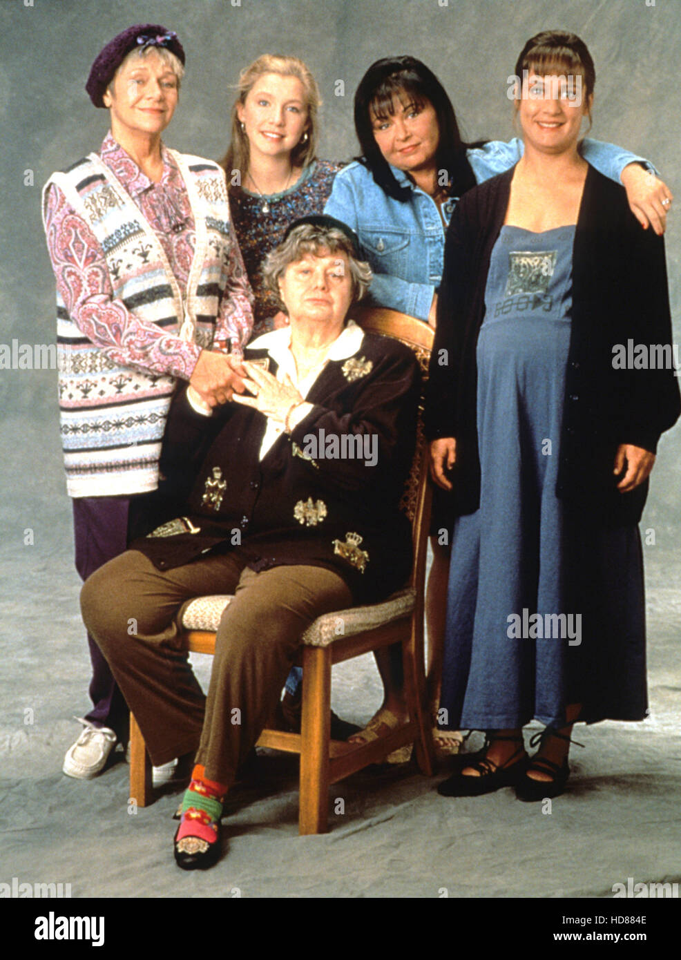 ROSEANNE, (standing l-r): Estelle Parsons, Sarah Chalke, Roseanne ...