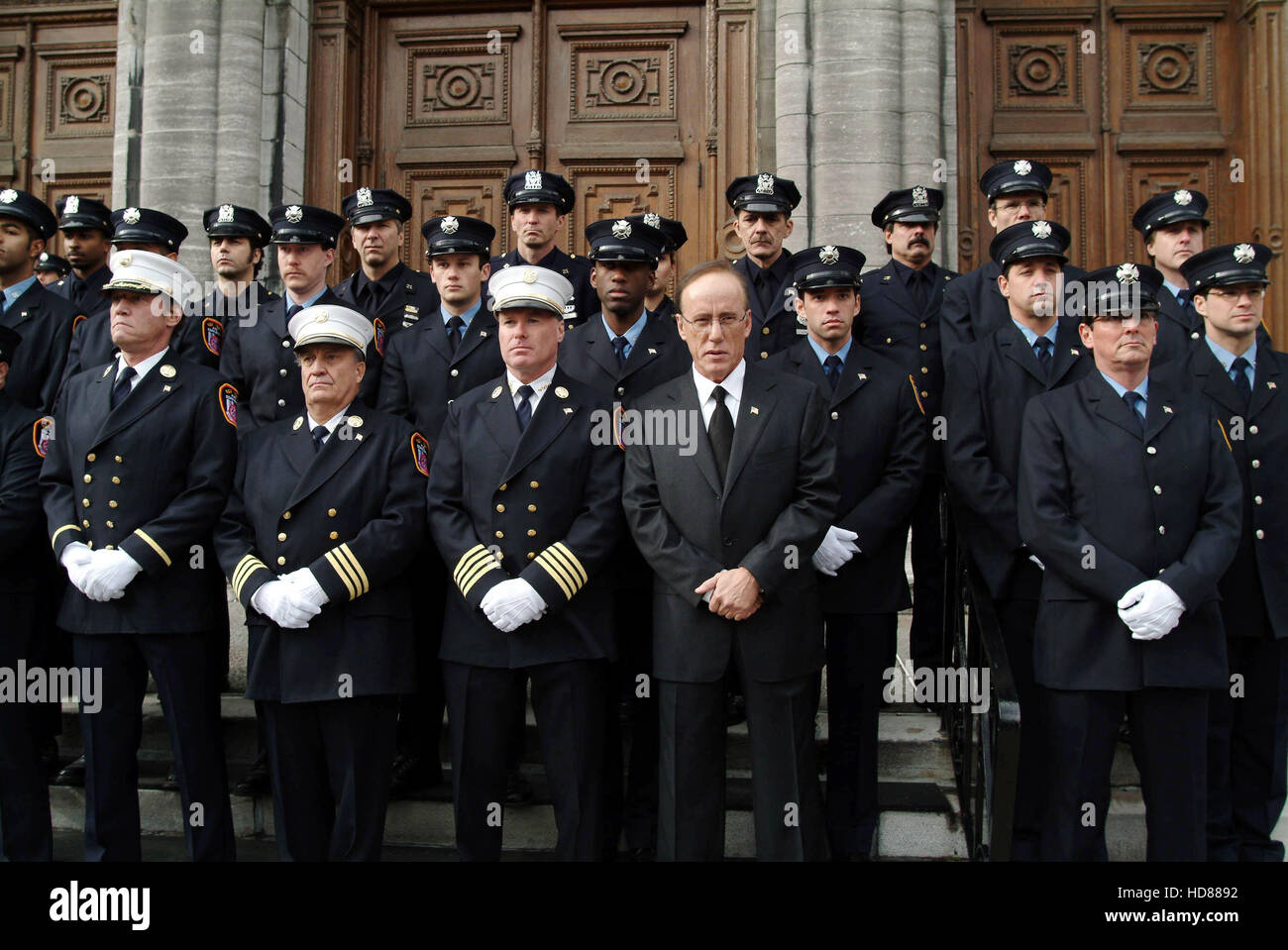 RUDY: THE RUDY GIULIANI STORY, James Woods (bottom, 2nd from right ...