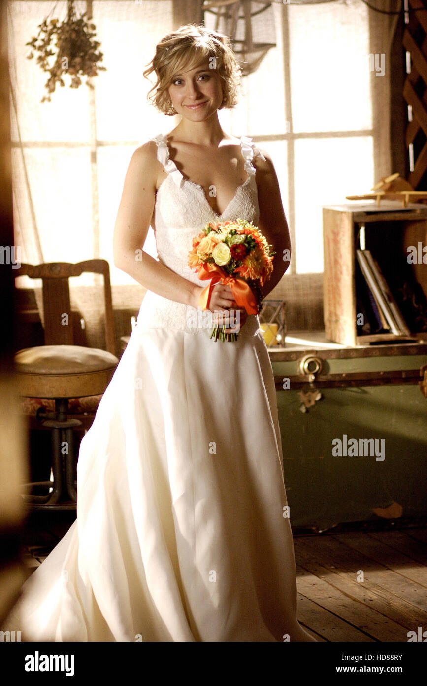 SMALLVILLE, Allison Mack, 'Bride', (Season 8, episode 160, November 20 ...