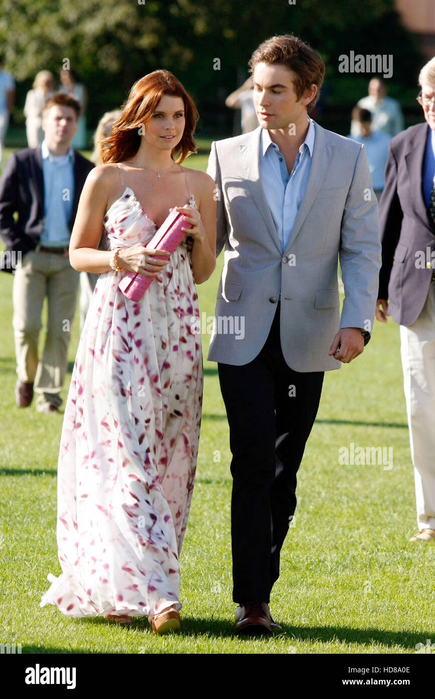 GOSSIP GIRL, from left: Joanna Garcia, Chace Crawford, 'Reversals of ...