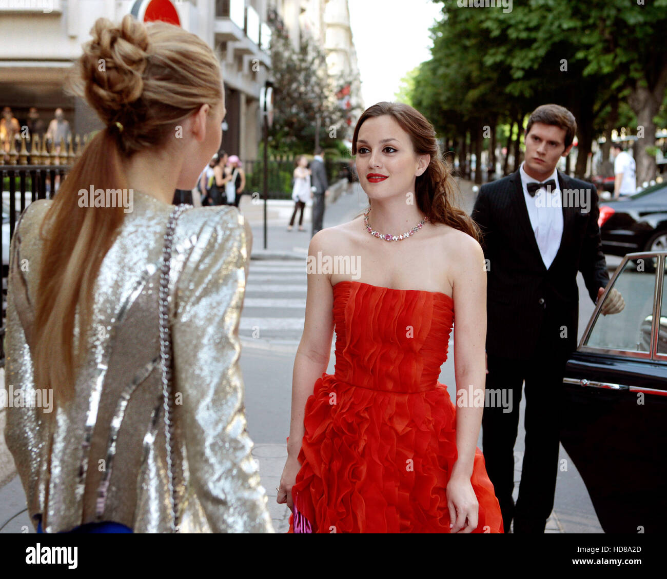 GOSSIP GIRL, (from left): Blake Lively, Leighton Meester, 'Double ...