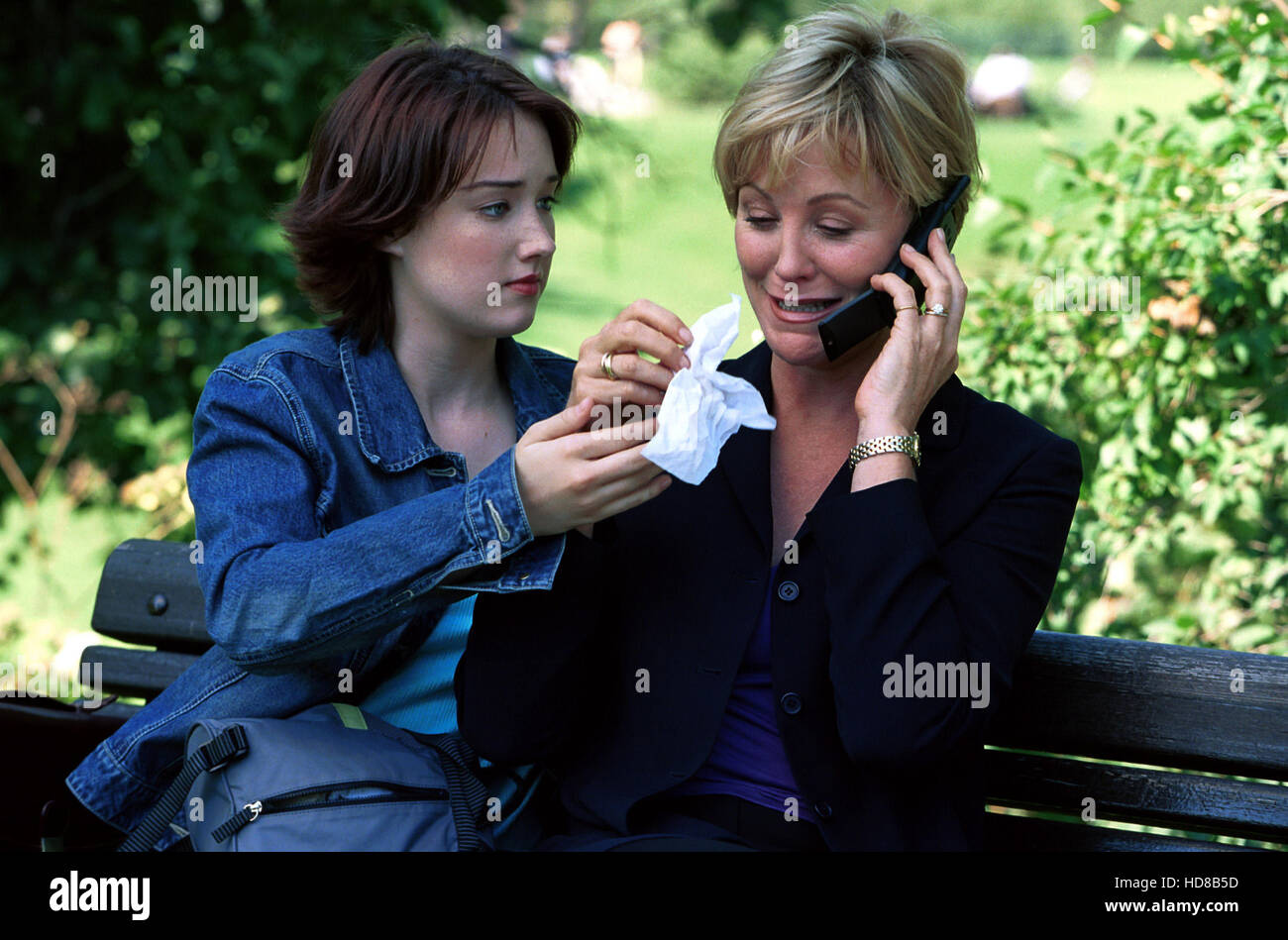 THE GROWING PAINS MOVIE Ashley Johnson Joanna Kerns 2000 Warner the-growing-pains-movie-ashley-johnson-joanna-kerns-2000-warner
