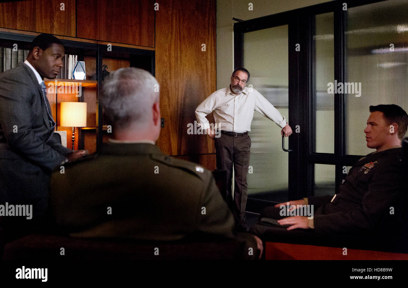 HOMELAND, David Harewood (left), Mandy Patinkin (2nd from right), Diego ...