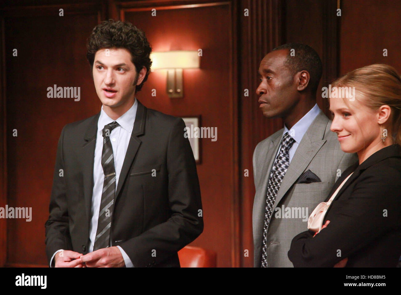 HOUSE OF LIES, (from left): Ben Schwartz, Don Cheadle, Kristen Bell ...